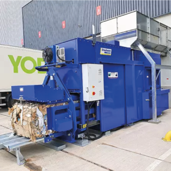 GigaBaler - Compact and Bale